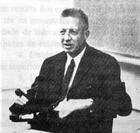 TEORÍA X y Y on emaze