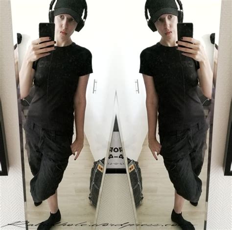 When Its Too Hot Ootd And She Stumbled Down The Rabid Hole