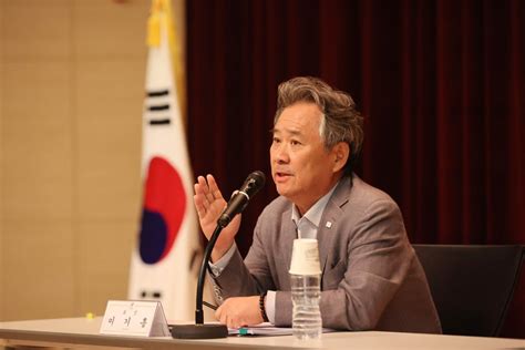 2027 충청권 하계세계대학경기대회 성공 개최를 위한 회원종목단체장 및 시군구체육회장 협력 다짐｜스포츠동아
