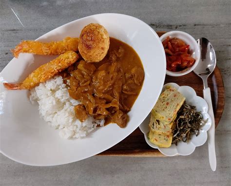 감스그래놀라 카레랑 잘어울리는 새우튀김 계란튀김~~ 계란튀김 어렵게 하지마세용 삶은달걀 껍질까고