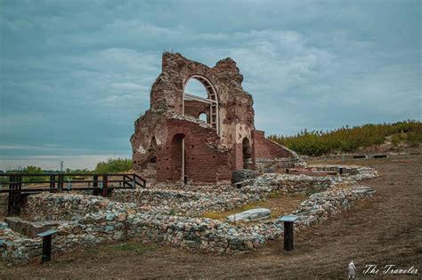 Червената църква до Перущица | TheTraveler.bg