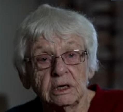 דיצה הימן כלבת נוחבה פמיניסטית מזורגגת תעיד לטובת הנוחבות עדנה קרנבל חדשות