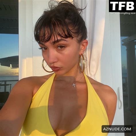 Rowan Blanchard Sexy Bikini Photos Collection From Various Social Media