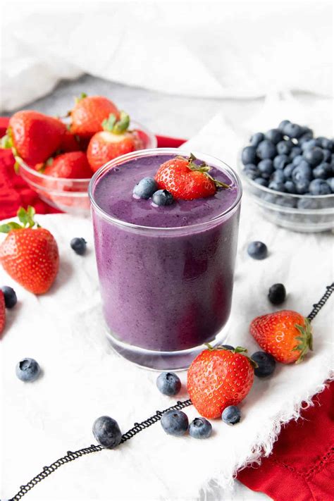 Strawberry Blueberry Smoothie Mango Strawberry And Blueberry