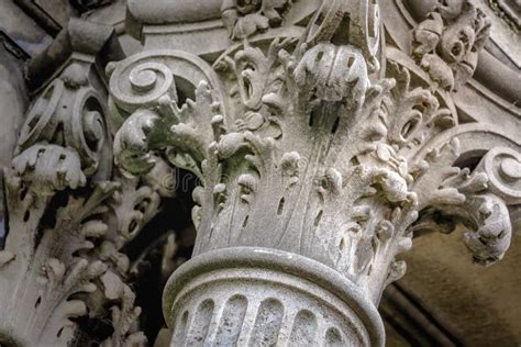 Corinthia Griega Columna De Detalles Buenos Aires Argentina Foto De