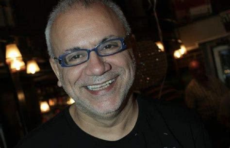 מרגש חבריו של יעקב בן שבת זל שרים מעל קברו את השיר שהלחין וידאו אשדוד נט