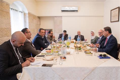 اجتماع يناقش أهم مستجدات قطاع الأوراق المالية في فلسطين وكالة سوا