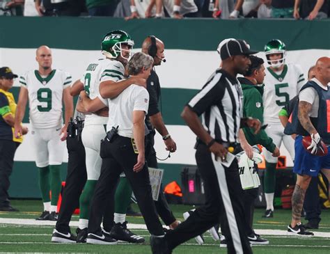 Aaron Rodgers Named Most Inspirational Teammate By Jets
