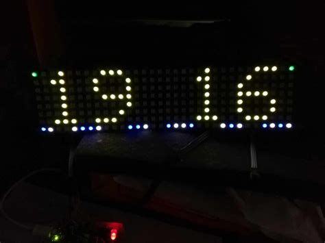 Nicu FLORICA Niq Ro Ceas NTP Cu Raspberry Pi Pico W Pe Afisaj De X Leduri Adresabile