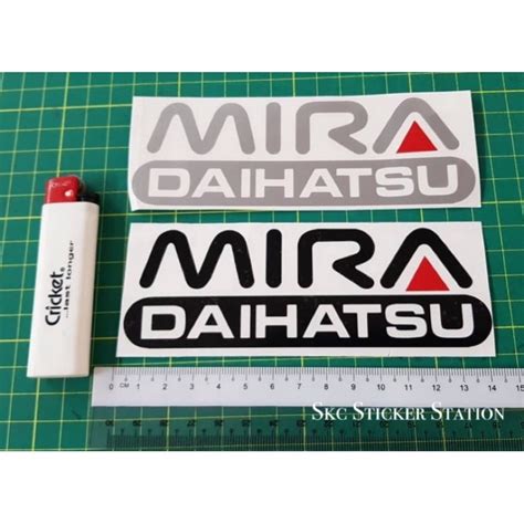 สติ๊กเกอร์ Mira Daihatsu การออกแบบตัด สีดําและเศษไม้ Mira Daihatshu