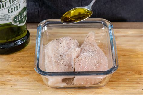 Hähnchenbrust mit Gemüse im Backofen Rezept
