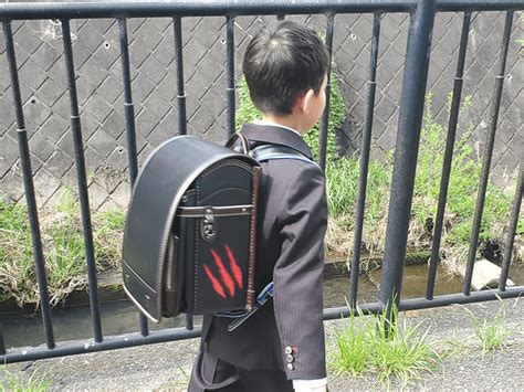 爪の引っ掻き傷、お友達のママさんからかっこいいね！と褒めて貰えて、嬉しそうに通っています 恐竜専門店ダイナソーベース【公式】