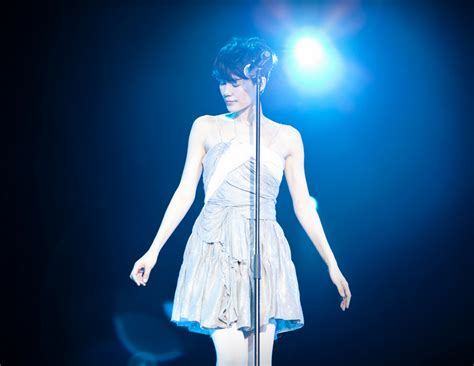王菲演唱会下载王菲幻乐演唱会视频 随意云