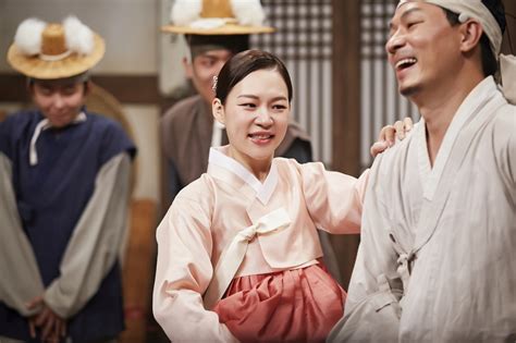 보도자료 ‘snl 코리아 시즌 4 2회 호스트 한예리 반전 웃수저 예능캐로 우아하게 망가진다 쿠팡 뉴스룸