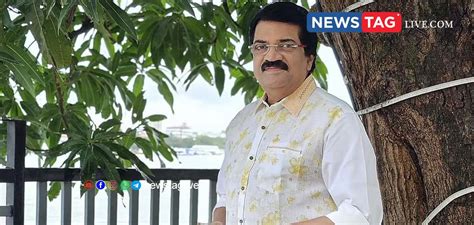 എംജി ശ്രീകുമാറിന്റെ വീട്ടിലെ മാലിന്യപ്പൊതി കൊച്ചി കായലില്‍ വലിച്ചെറിഞ്ഞു ദൃശ്യം പകര്‍ത്തി