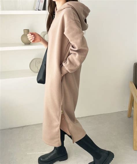 Geera（ジーラ）の「裏起毛裾ファスナーパーカーワンピース（レギュラー丈）（ワンピース）」 Wear