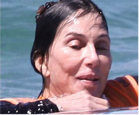 The Legendary 75 Year Old Cher Without Makeup Has Been Captured By Paparazzi While On Vacation