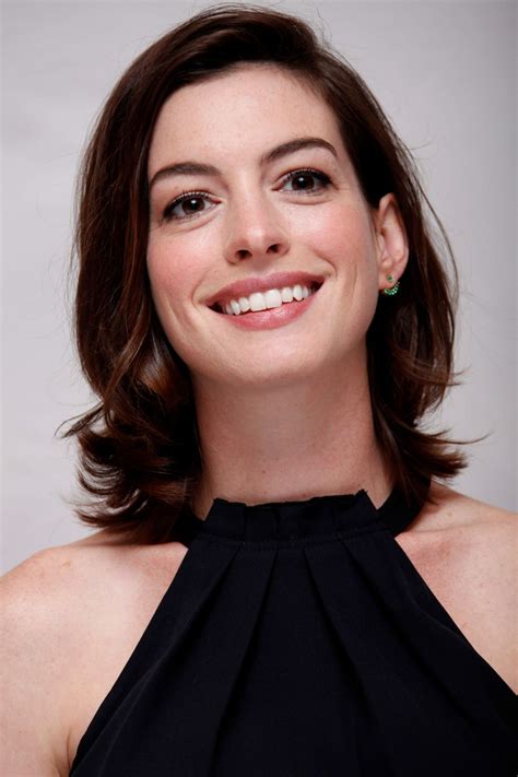 ANNE HATHAWAY At The Intern Press Conference In Los Angeles HawtCelebs