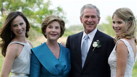 Meet George W Bushs Twin Daughters Barbara Pierce And Jenna Bush