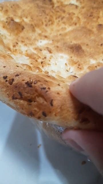 Food Review 32 Xinjiang Naan 新疆馕饼 🥖 Youtube