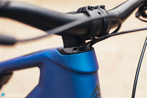 A Sensitive Topic Headset Cable Routing An Innovation No One Asked For Enduro