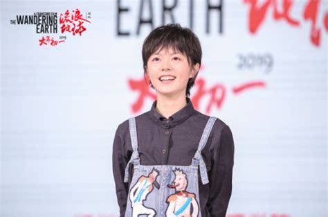 流浪地球高校路演郑州站 吴孟达从影四十年迎来新挑战 星部落 商都网