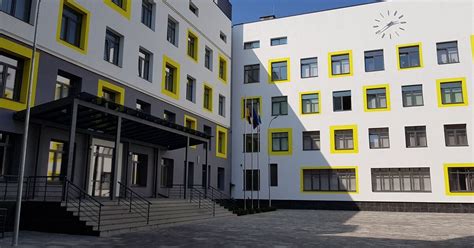 Запис дітей у перший клас в Києві відео інструкція як записати дитину Oboz Ua