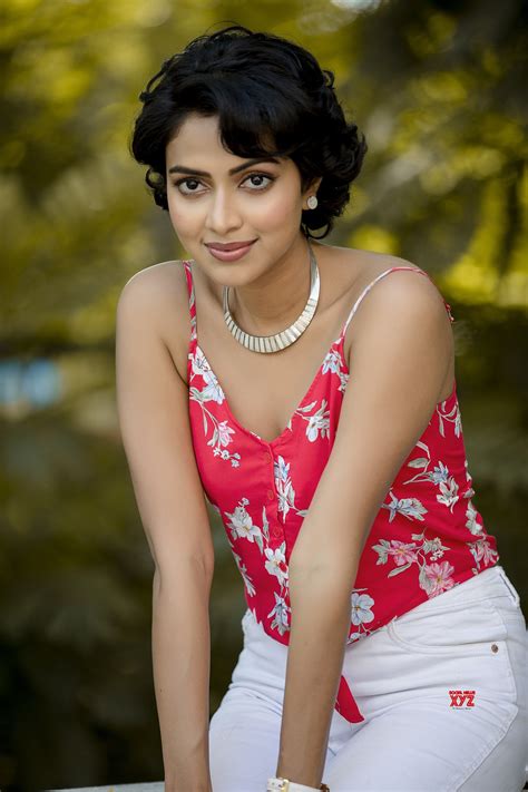 Actress Amala Paul Latest Glamour Hd Stills Social News Xyz