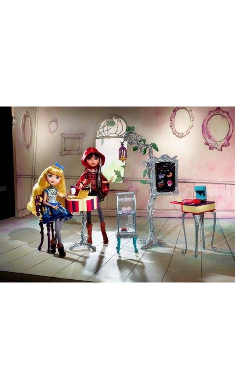 Ever After High Book End Hangout Beanstalk Bakery Playset 興趣及遊戲 玩具