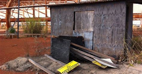 G1 Incêndio Florestal Destrói Barracos Em Obra Abandonada Do Metrô No