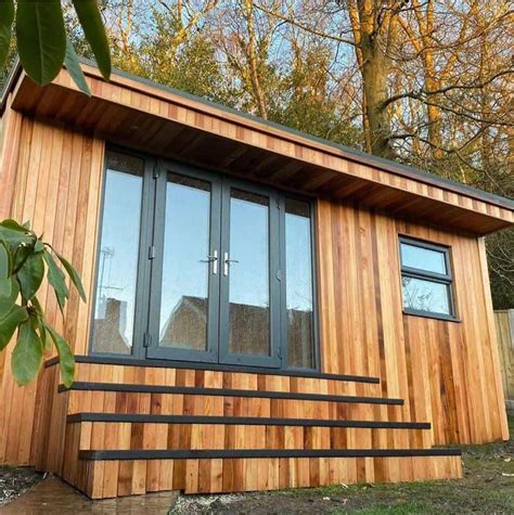 Cedar Clad Garden Rooms The Benefits Of Cedar Cladding
