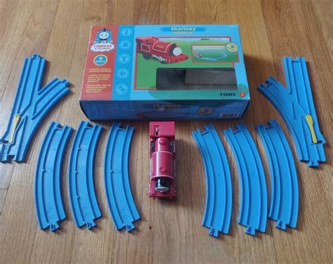 Rare Tomy Thomas And Friends Skarloey With Track Set No 5587