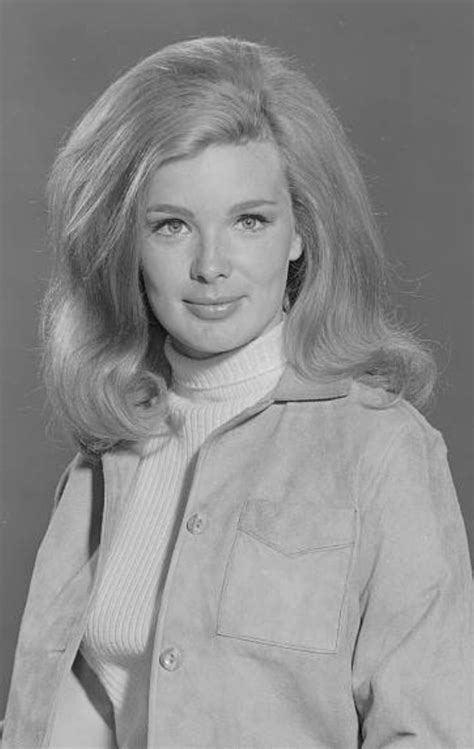 Young Linda Evans