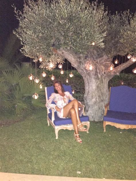 Persiguiendo A Mar Ibiza Elegance Para IBIZA Nudes