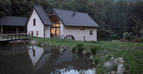 Moulin Build Green