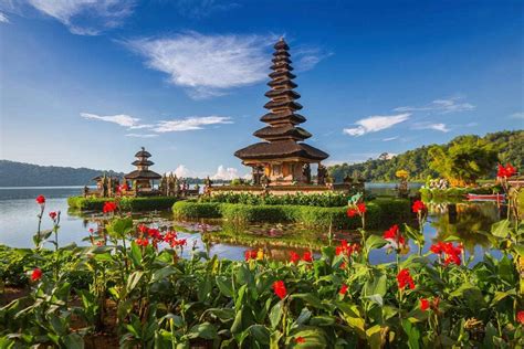 Top 20 Best Places To Visit In Indonesia 2025