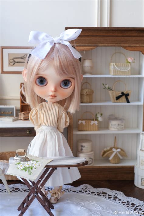 在耳边唱rap 的个人主页 微博 Blythe dolls Beautiful dolls Doll display