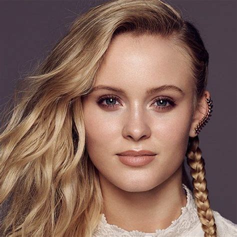 Zara Larsson Celebrity Singers Beauty