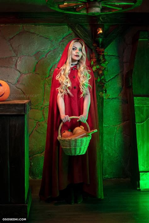 Красная шапочка Halloween 4 Lewd Photos Leaked From Onlyfans