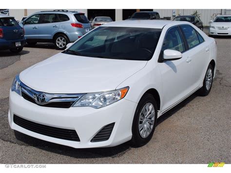 2014 Super White Toyota Camry Le 122646443 Photo 19 Car Color Galleries