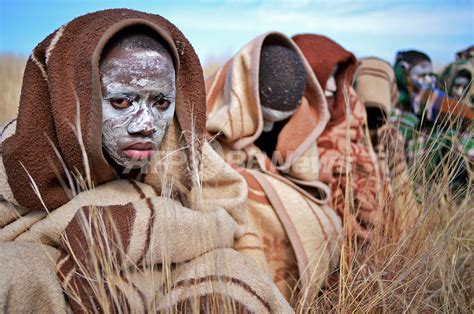 割礼儀式で若者30人死亡、南アフリカ 写真5枚 国際ニュース：afpbb News