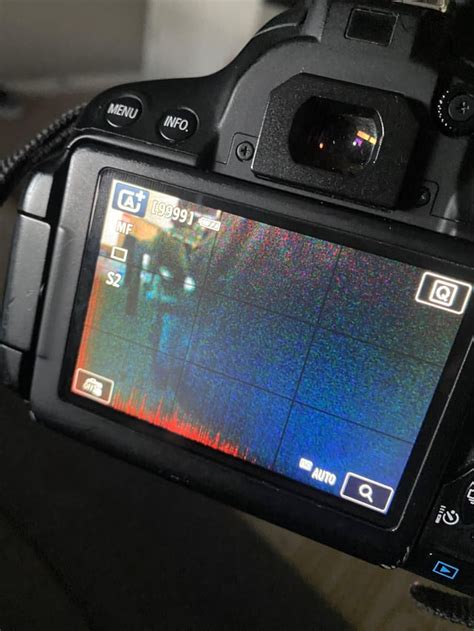 Why Is Red Lines Appearing On My Camera Rdslr