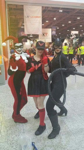 Bombshell Batwoman Wiki Cosplay Amino