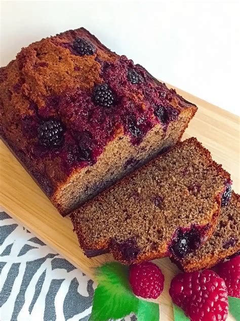 Irresistible Blackberry Bread For Delicious Summer Days