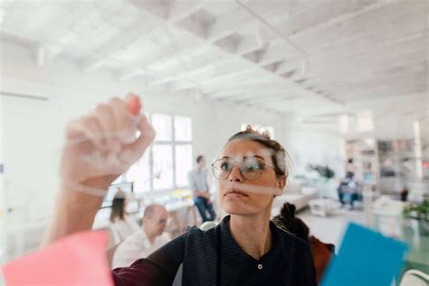 ERP System Management Pflege Wartung Und Optimierung