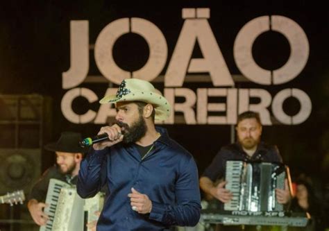 Morre sertanejo João Carreiro aos anos após cirurgia Fato