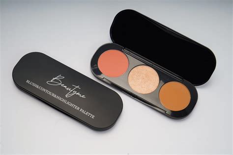Mongolian Beautyme 3in1 Pallete ГЭРЭЛ СҮҮДЭР ТАВИХ Өдөр тутамдаа гэрэл сүүдэр тавибал арьсыг