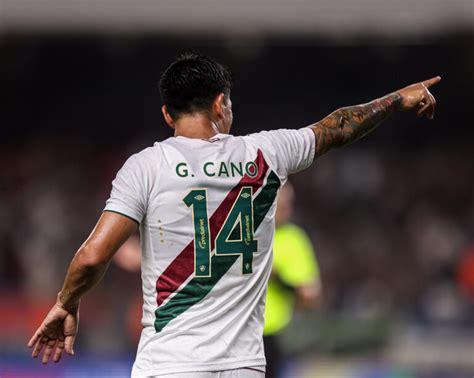 Germán Cano Se Aproxima De Marca Relevante Com A Camisa Do Fluminense