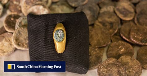Israeli Archaeologists Find Treasures In Ancient Shipwrecks South