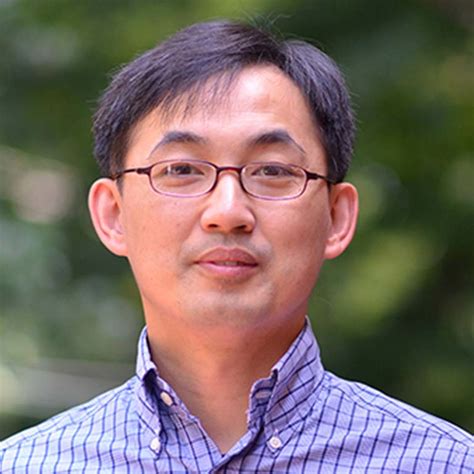 Hengyao Niu Faculty About Interdisciplinary Biochemistry Program
